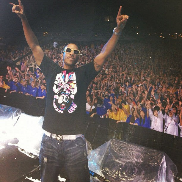 THROWING BONES. - The Hundreds