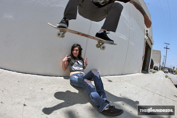 ROBYN'S HOOD. - The Hundreds