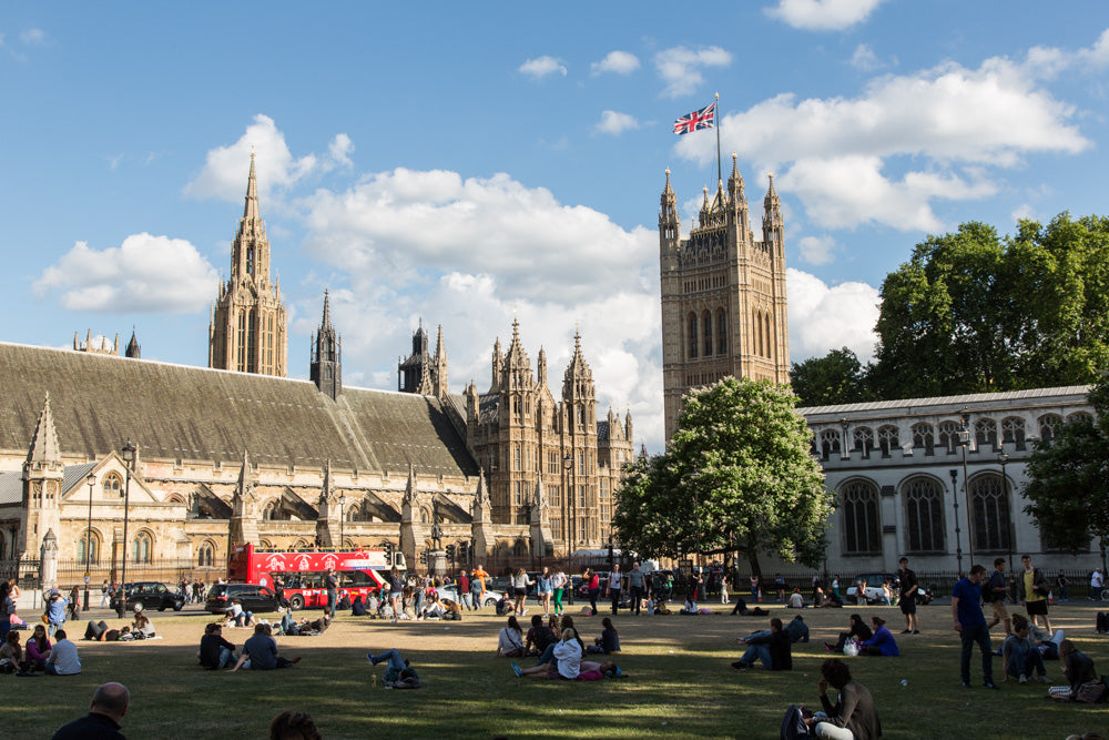 SNAPS AND HAPS :: THE BEATS AND STREETS OF LONDON - The Hundreds
